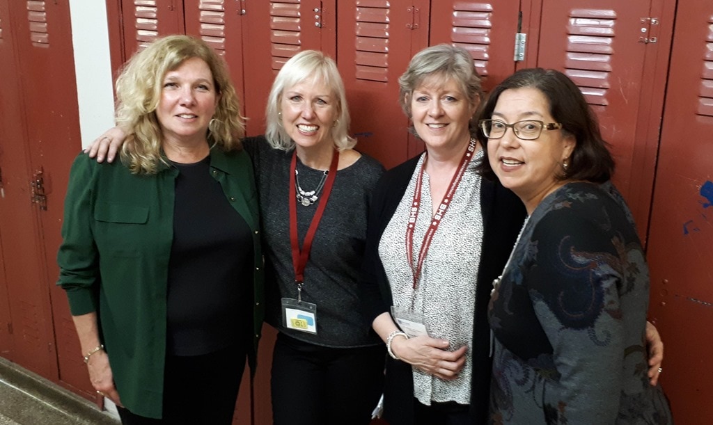 10 Reasons to Go to Your High School Reunion & Travel Back in Time ...