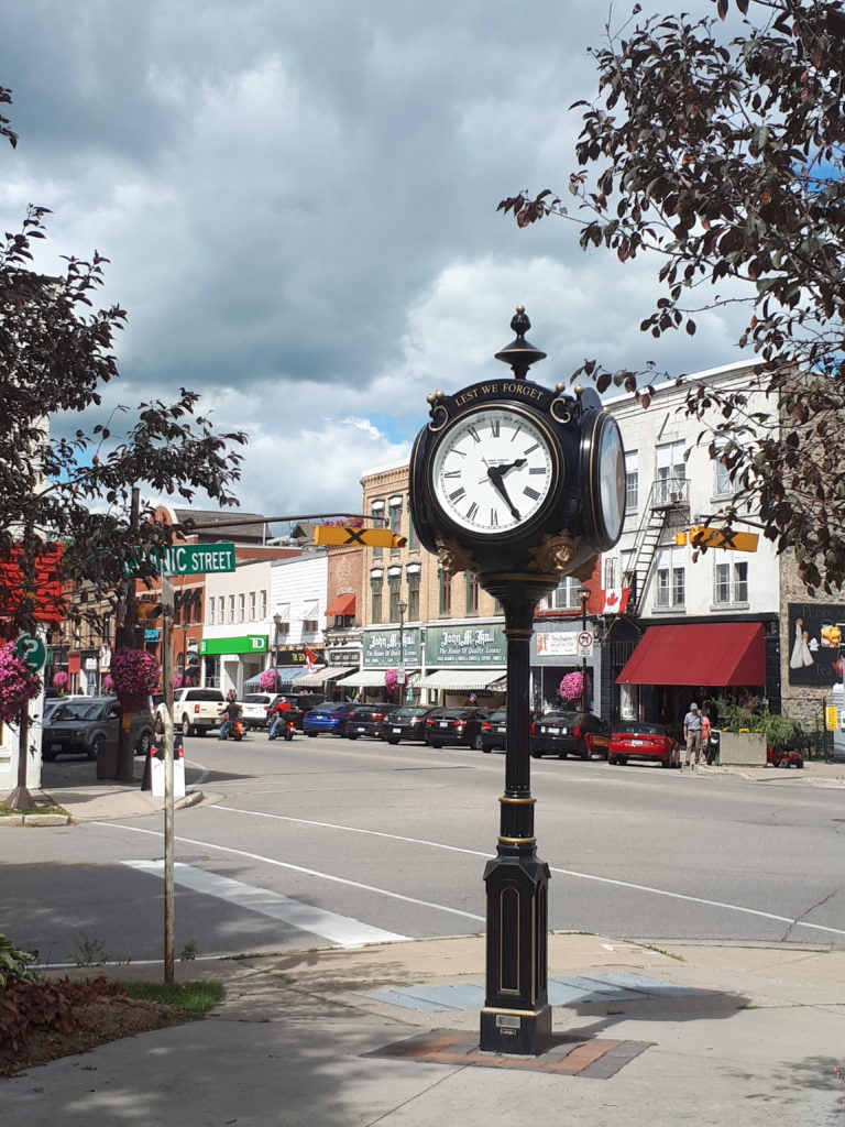 Shopping in Downtown Paris Ontario - Ultimate Gift Guide ~ DownshiftingPRO