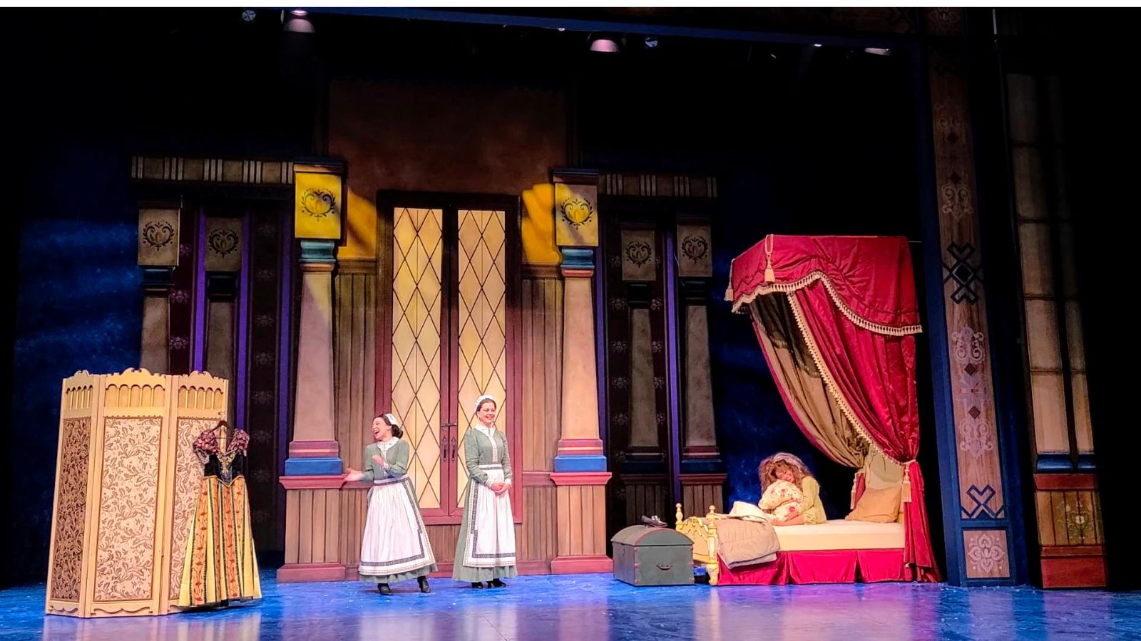 Enchanting Holiday Magic: Disney’s Frozen at London’s Grand Theatre ...